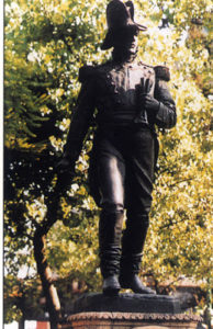 Restaurarán estatua de Ignacio López Rayón que está en Reforma ...