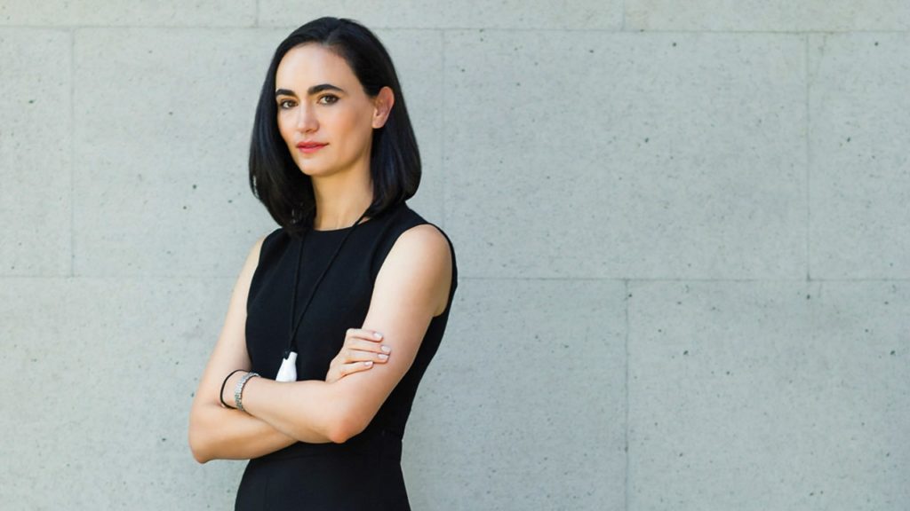 Frida Escobedo, la primera mexicana en diseñar el Pabellón de la ...